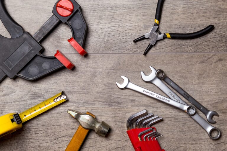 【英語】repair/mend/fix(直す)の意味の違いと使い分け