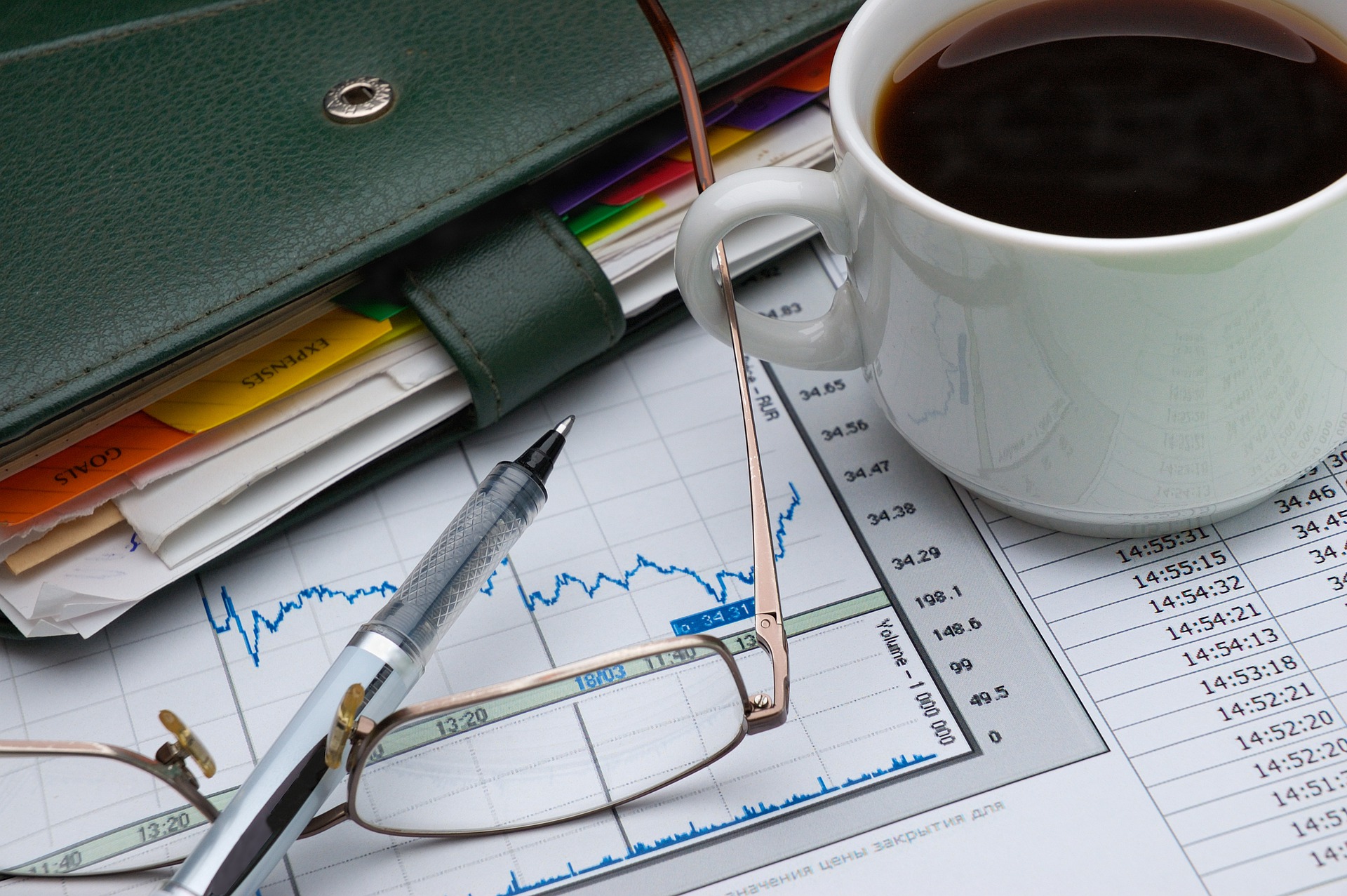 【英語】predict/forecast/foretell(予言・予測する)の意味の違いと使い分け